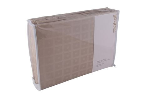 Click here for Ambassador Bliss Duvet Cover Set Ivory King prices